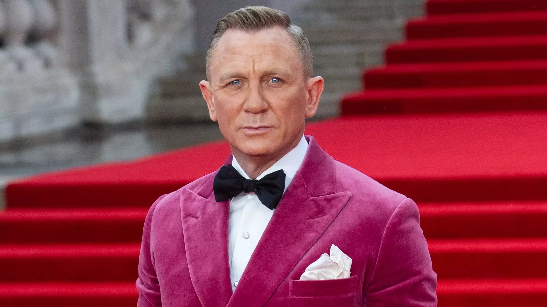 Den Daniel Craig um rouden Teppech