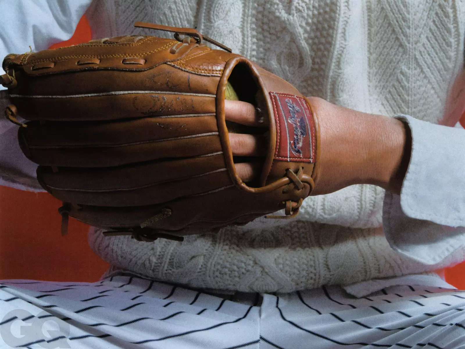 Onyonyo nwere ike ịnwe akwa uwe mmadụ mmadụ Otu egwuregwu egwuregwu otu egwuregwu Glove na Baseball