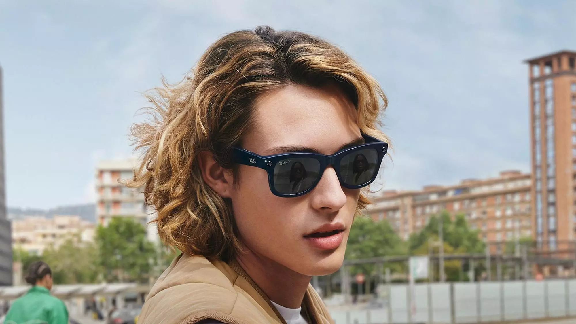 RayBan ແລະ Facebook ໄດ້ສ້າງແວ່ນຕາ smart ຢ່າງຫນ້ອຍ pretty