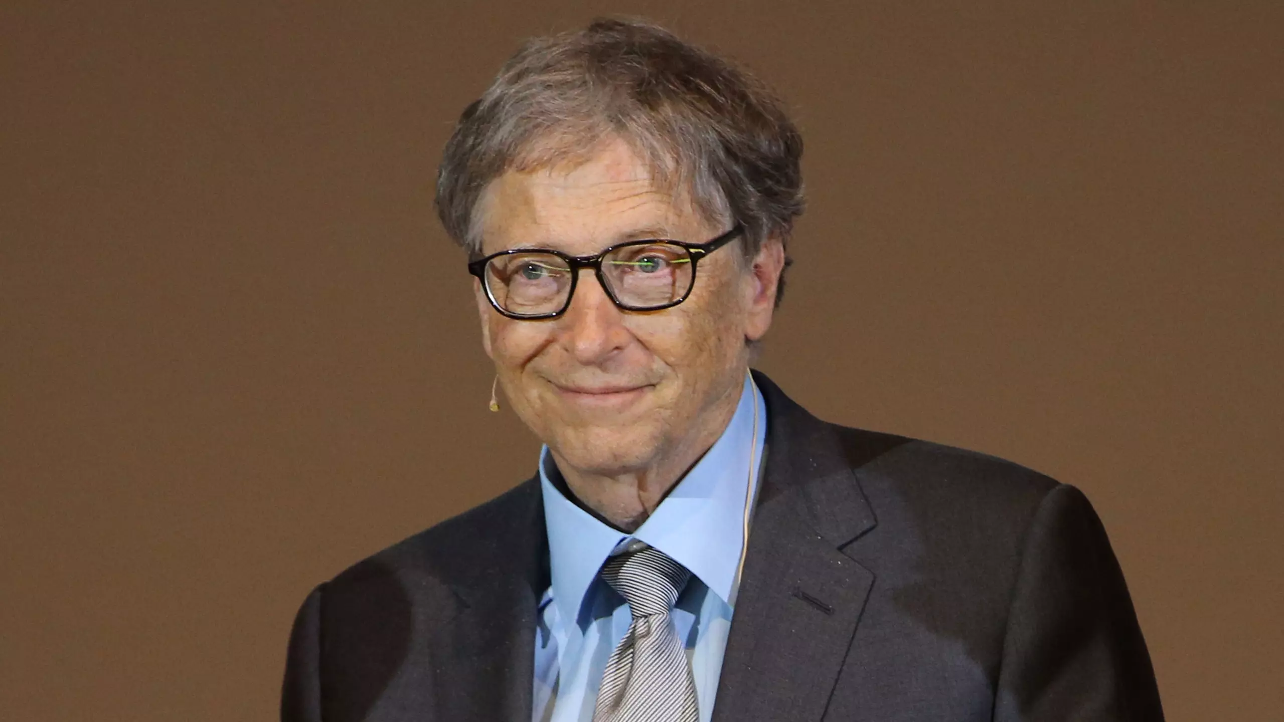 Ang 5 ka Paboritong Libro ni Bill Gates nga Kinahanglan Nimong Basahon sa 2020