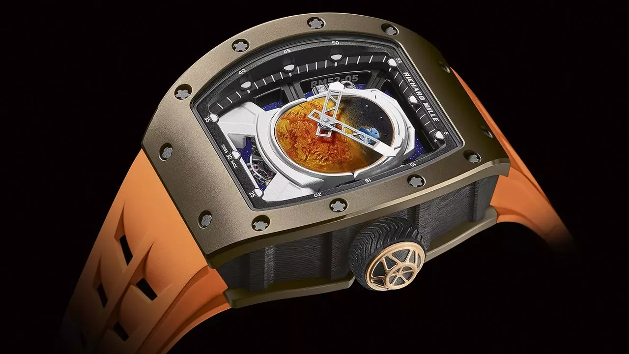 Shaybaadhka Richard Mille, IWC iyo Swatch: maxay saacad-sameeyayaashu hadda baadhayaan?