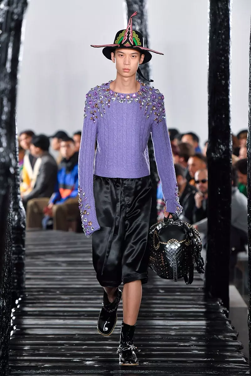 Pertunjukan pakaian pria Loewe Fall 2020