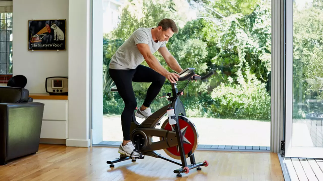 The 6 best exercise bikes to train at home (or in the office, if you prefer)