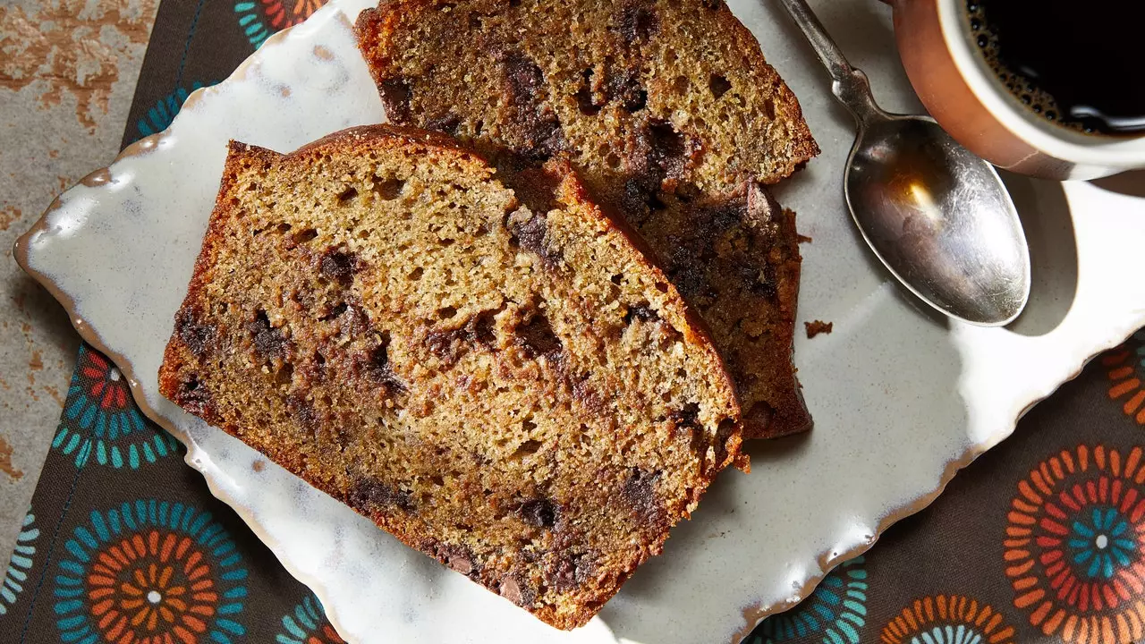 Banana bread: an easy recipe for beginners