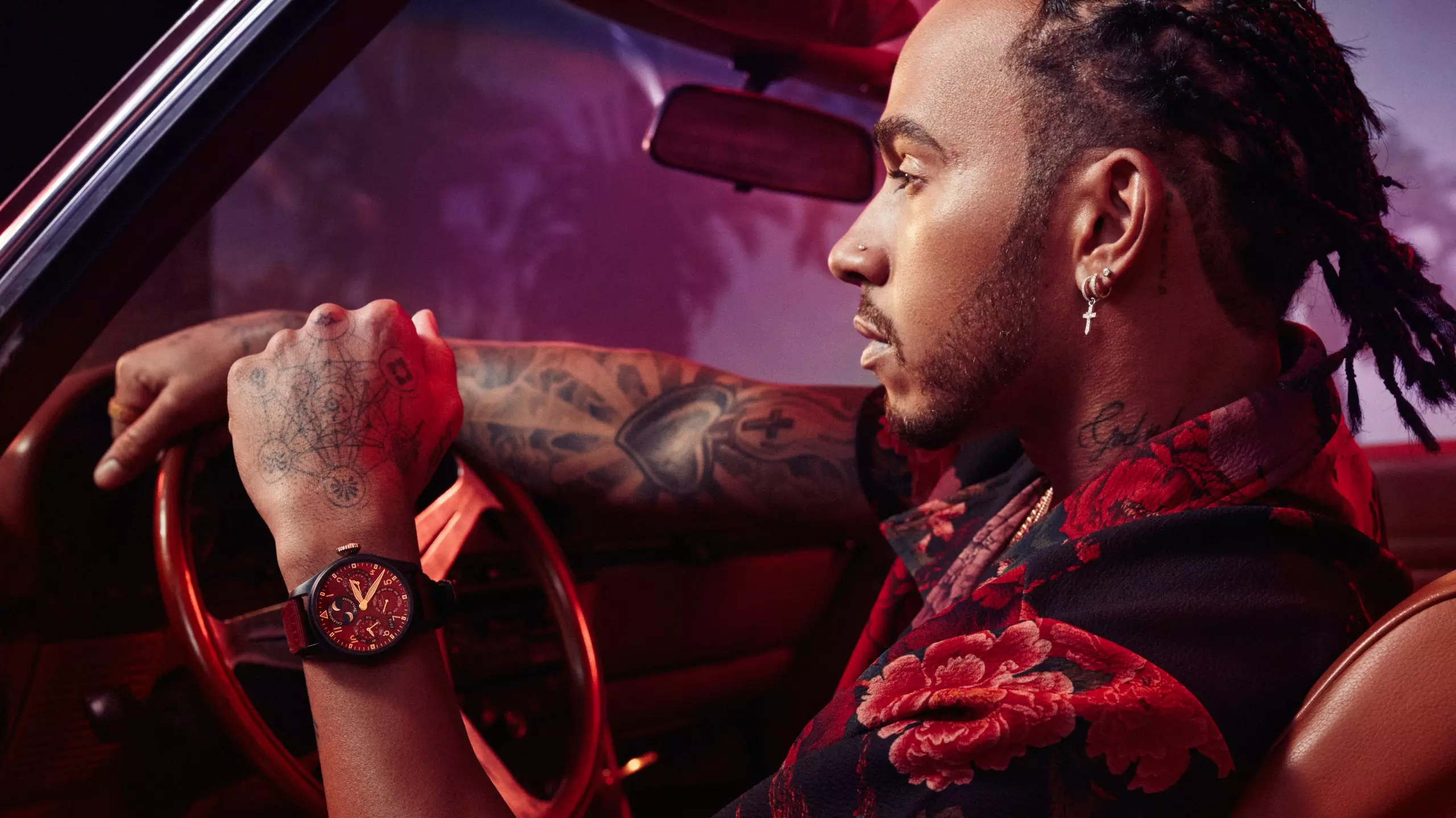 IWC x Lewis Hamilton awaoko ti ṣe ayẹyẹ idije F1 agbaye nipasẹ ṣiṣẹda aago yii ti o tọ si owo-oṣu ọdun kan