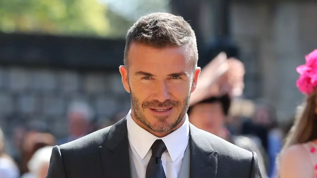 Hoe kinne jo it hier fan David Beckham krije by Harry's Wedding