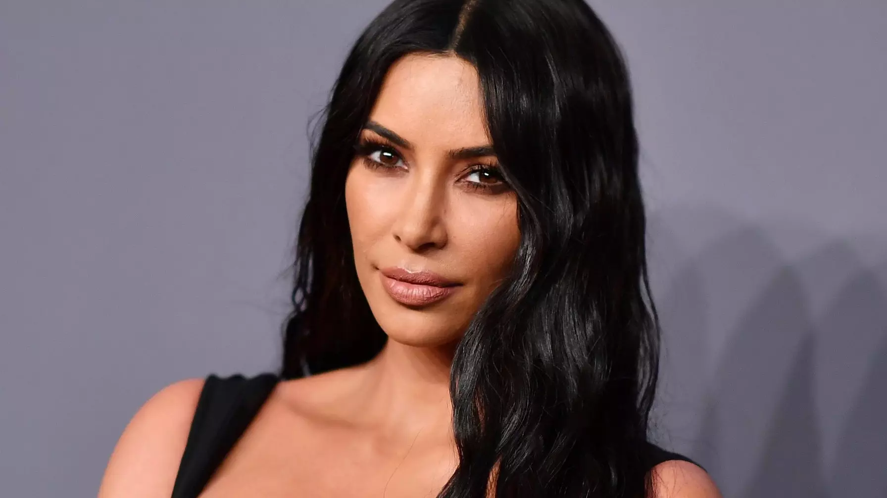 Kim Kardashian zhrnula všetko, čo je s photoshopom zlé, do jednej fotografie