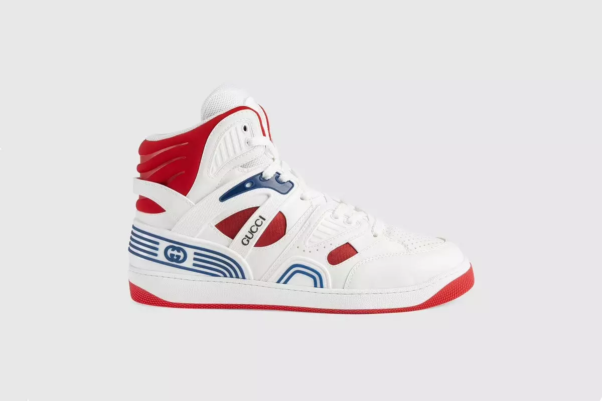 Timothe Chalamet 和 Gucci 運動鞋，您將穿上這雙鞋來標記自己是 Michael Jordan 並在瀝青路面上保持涼爽