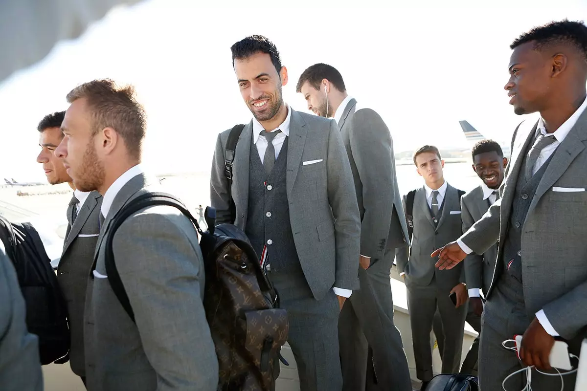 barcelona suit barca 2018 thom browne l-ewwel stampi