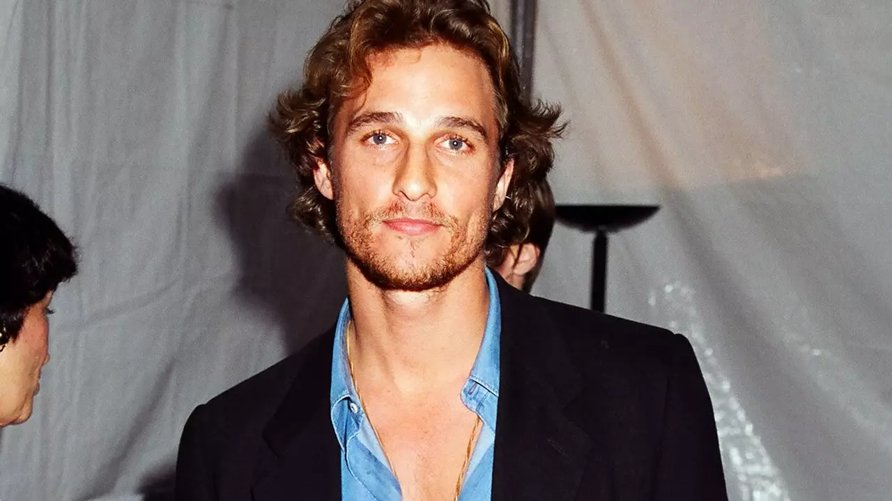 UMatthew McConaughey kunye neembonakalo zakhe ezi-5 ukusuka kwiminyaka yama-90 ofanele ukukopa ngoku