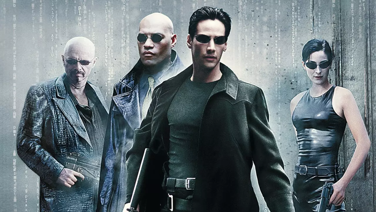 „Matrix“ akiniai: kur įsigyti tų pačių modelių, kuriuos filme dėvėjo Neo, Trinity ir Morpheus, dabar, kai jie vėl tapo madingi