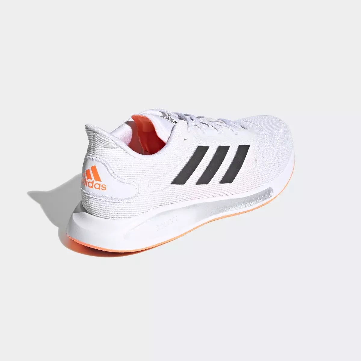 3 adidas takalma cikakke don gudana a cikin salon kuma wanda yanzu ana sayarwa