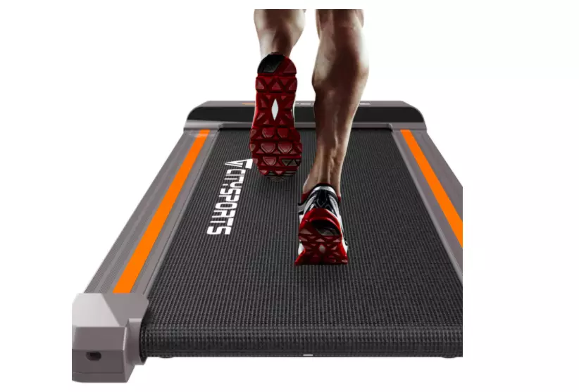 Treadmill kurang saka 240 euro kanggo nggabungake olahraga modis Natal iki