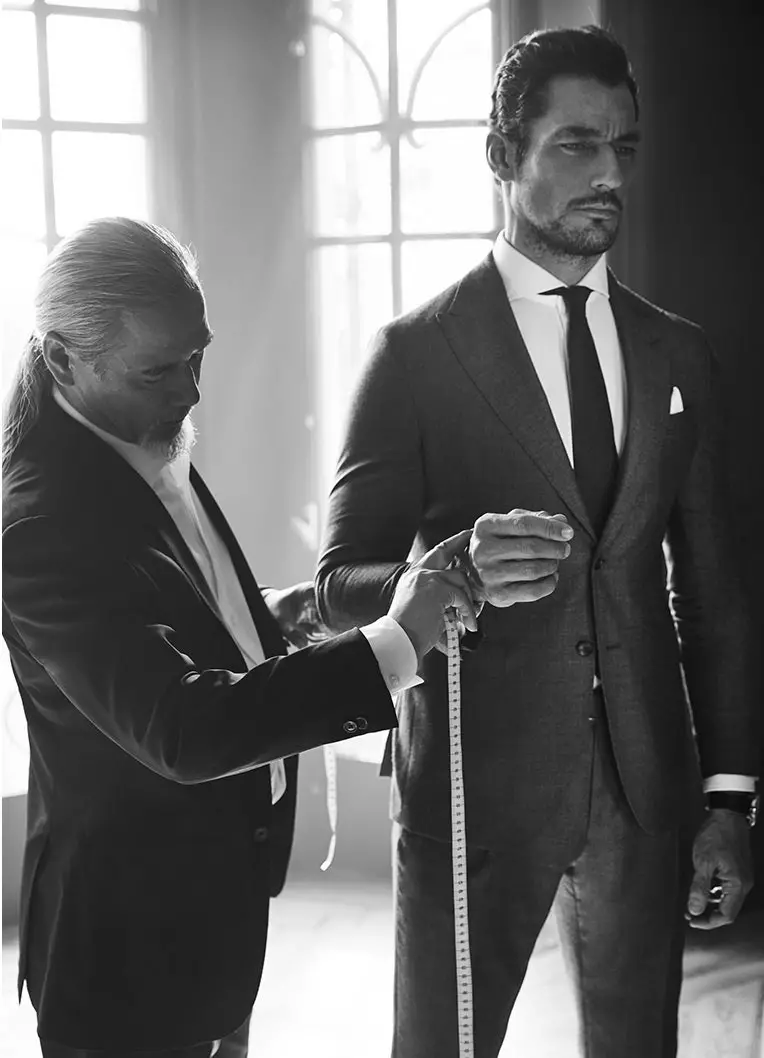 Quick guide to find the perfect suit, the size, the cut, the accessories and all the tricks to be the man...