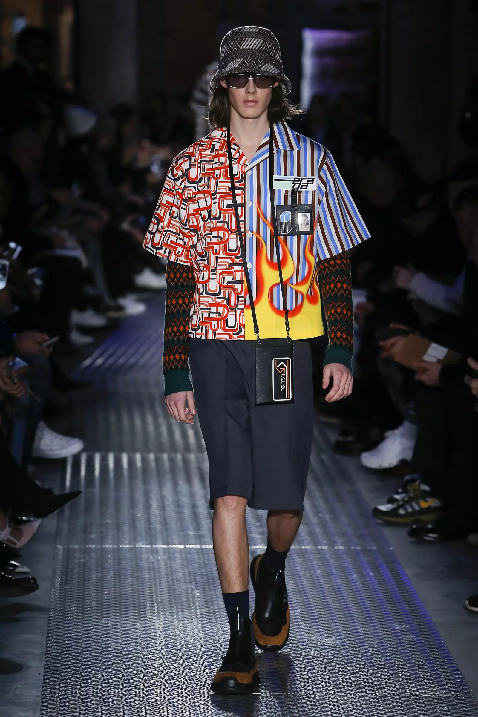 Baju GQ Prada 2019