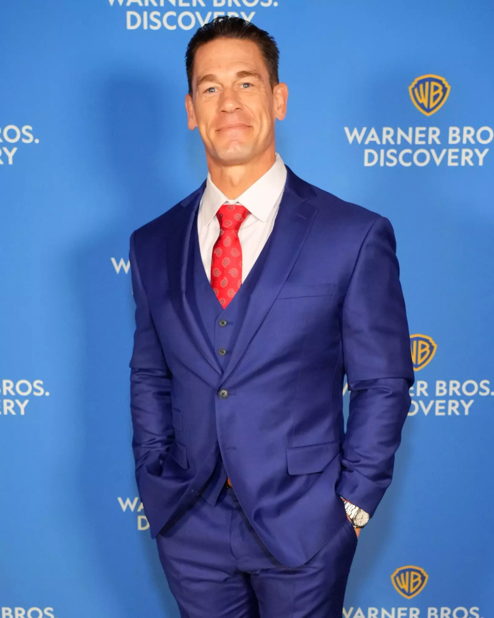 Džons Cena Wipeout kanālā TBS un Peacemaker kanālā HBO Max apmeklē Warner Bros. Discovery Upfront 2022 ieradumus uz sarkano...