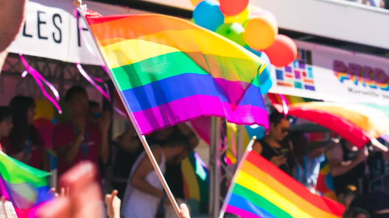 LGBT Pride: γιατί είναι ακόμα απαραίτητο να το γιορτάσουμε το 2021 και ποιες είναι οι προκλήσεις της ομάδας στο εγγύς μέλλον