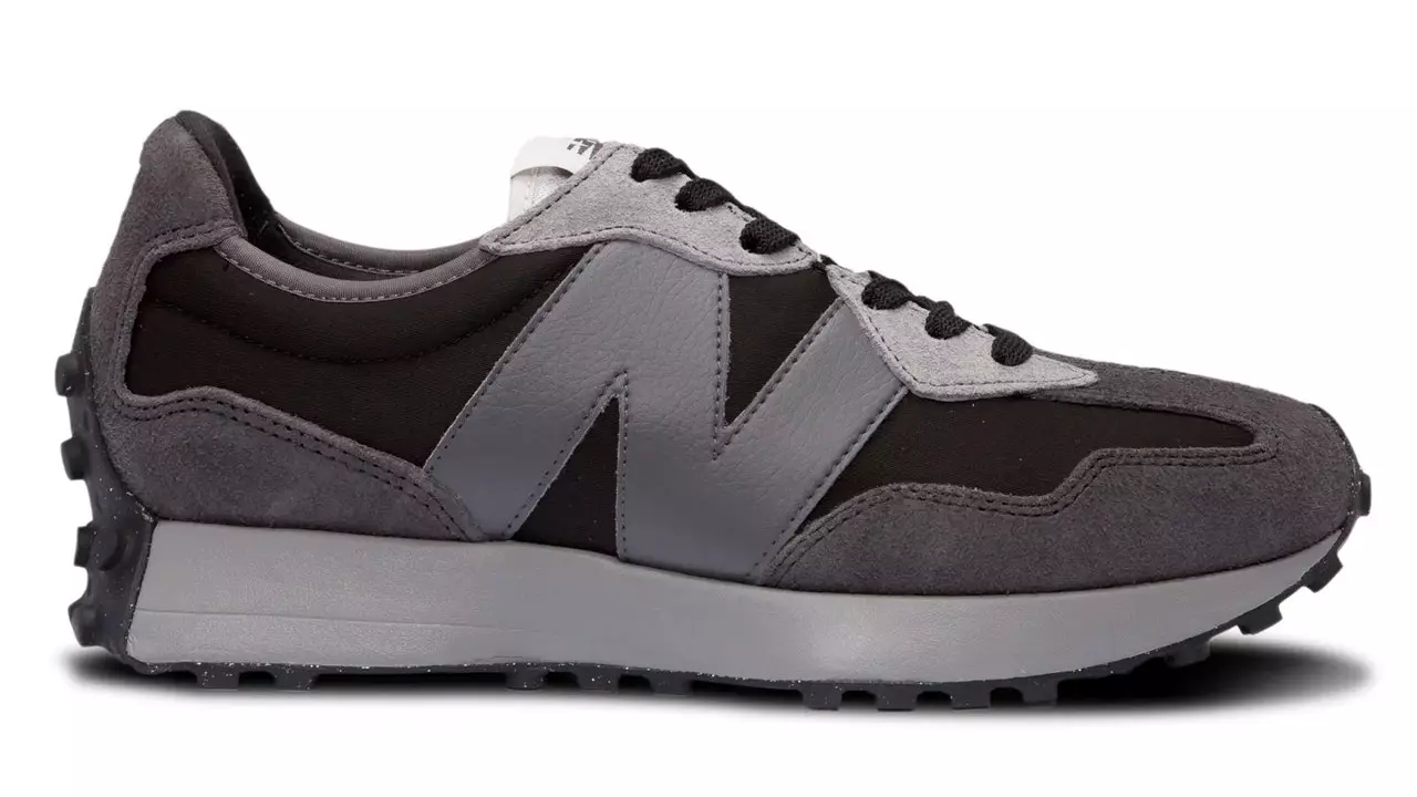 New Balance 327 abu-abu ieu anu paling elegan pikeun ngagem di kantor