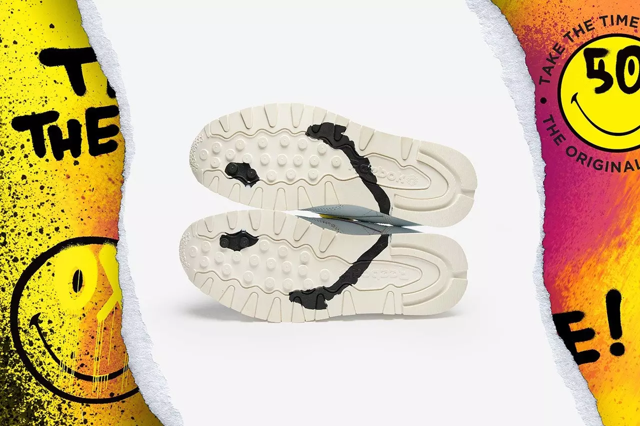 Le décolleté in pelle Smiley x Reebok Classic hanno una sorpresa dentro