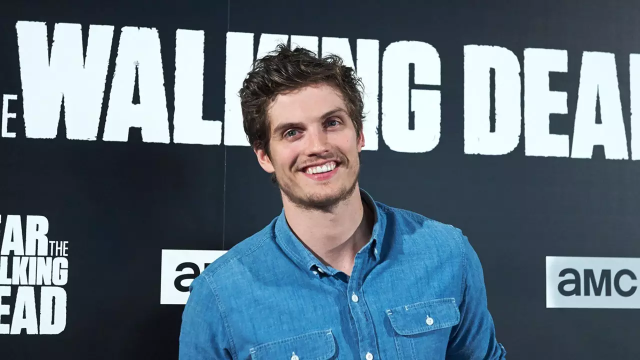 Daniel Sharman, GQ Dyn yr Wythnos