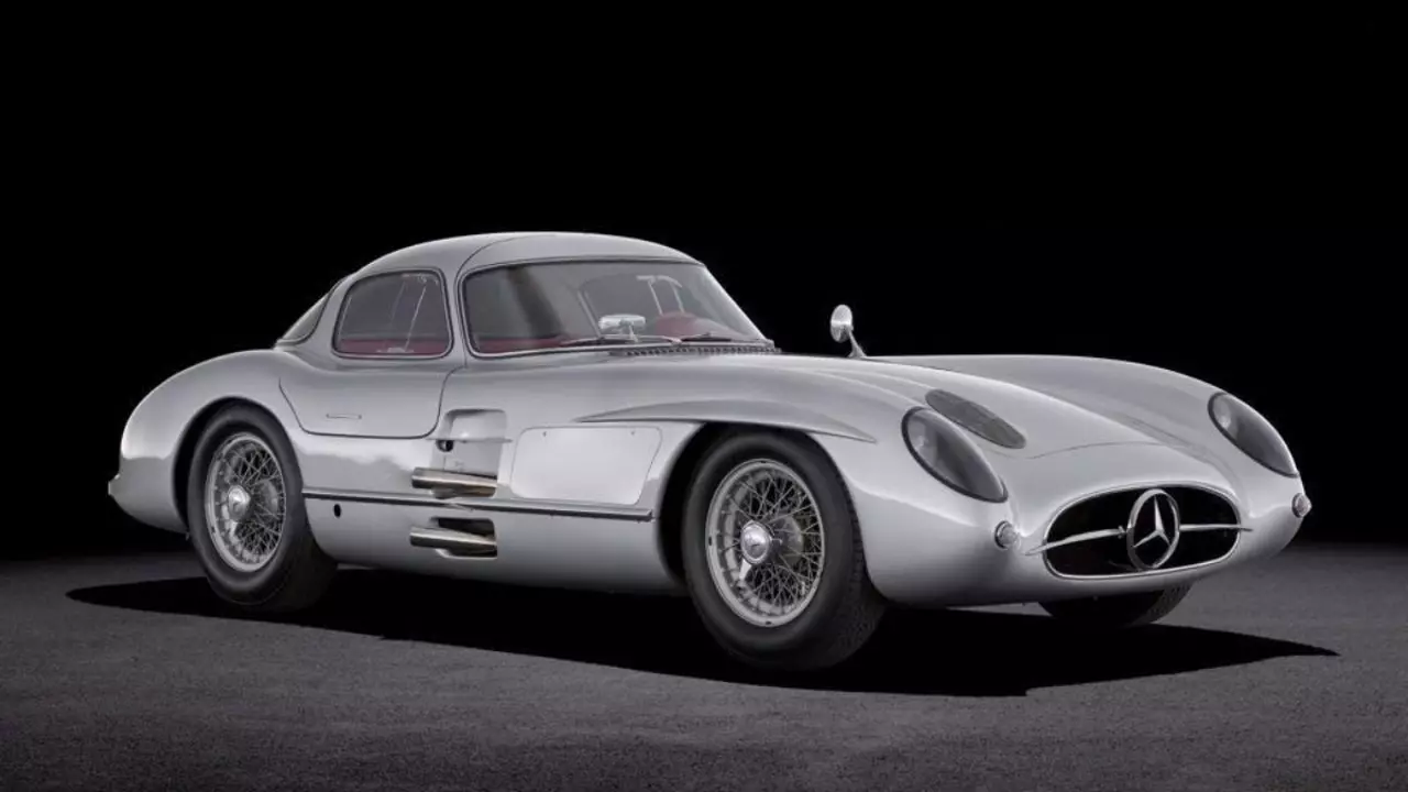 1955eko Mercedes-Benz 300 SLR Uhlenhaut Coupé munduko autorik garestiena da