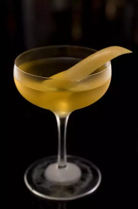 trench cocktail