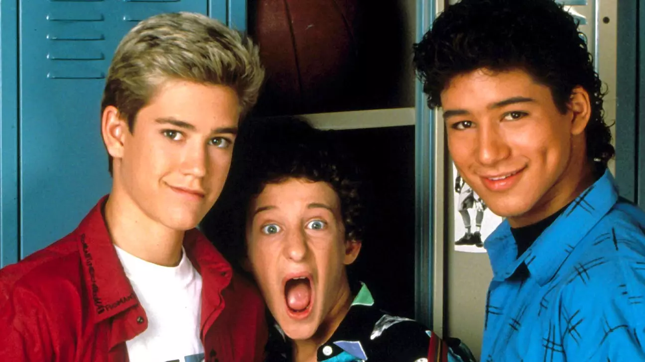 'Streamování' válka sází na nostalgii vrací 'Saved by the bell'