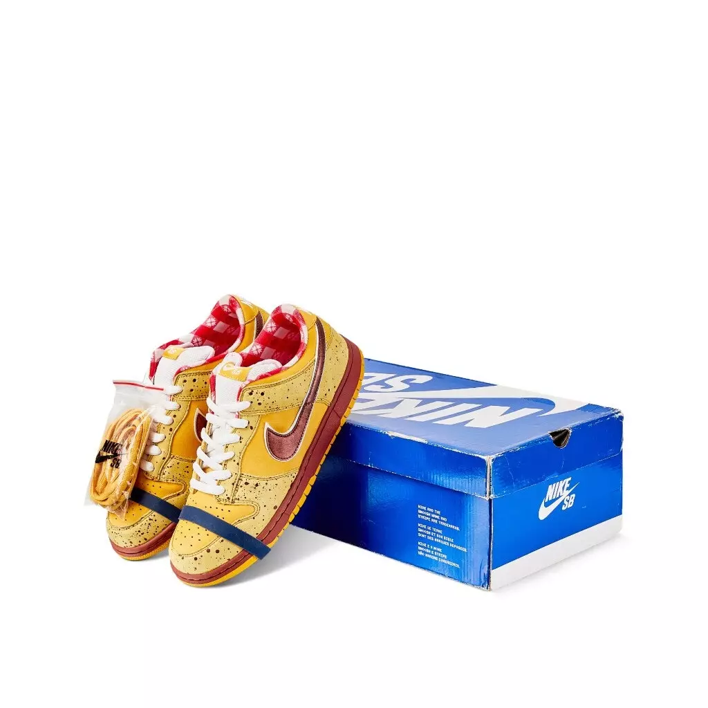 Nike SB Dunk Low Premium “กุ้งมังกรเหลือง”