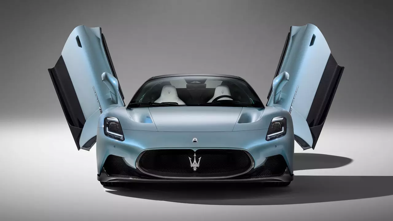 Maserati: MC20 Cielo ใหม่พร้อมให้เล่นแล้วใน Spyder