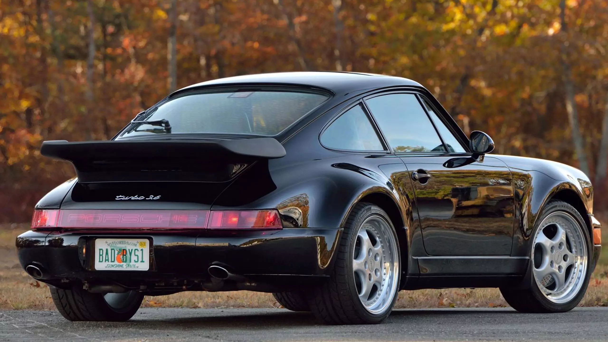 Ang Porsche 911 na minamaneho ni Will Smith sa Two Bad Cops ay tumaas para sa auction at ang presyo nito ay baliw 1651_1