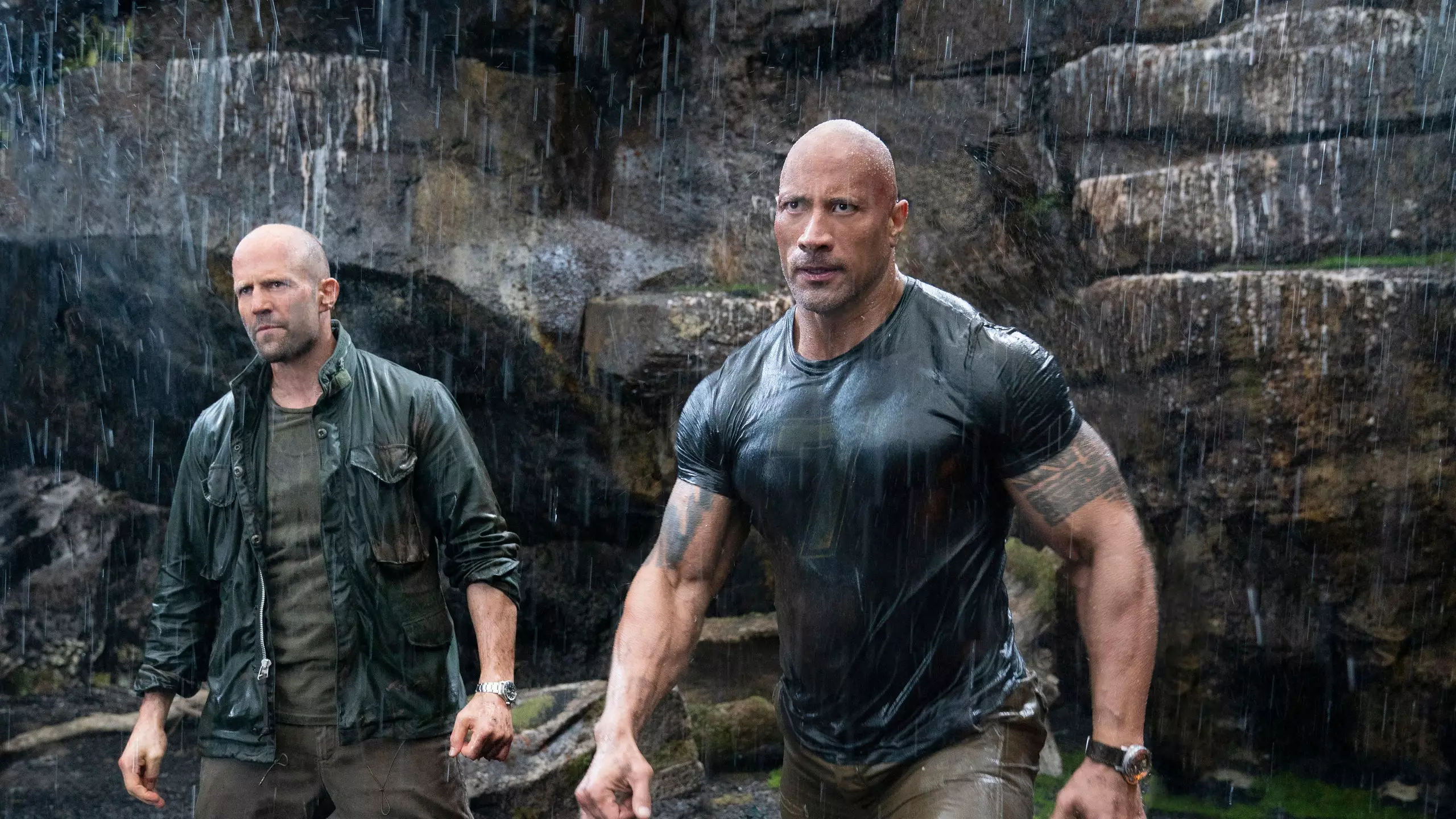 Deckard Shaw en Luke Hobbs yn Fast Furious Presents Hobbs Shaw regissearre troch David Leitch.