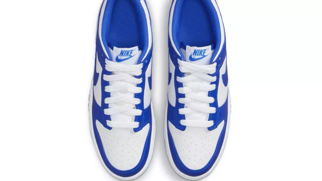 Nike Dunk Racer Blue بولسا سىلۇتنىڭ كېلىش مەنبەسىگە قايتىش