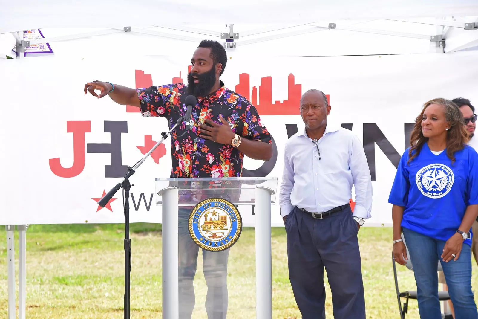 James Harden sareng Patek Philippe Nautilus na.