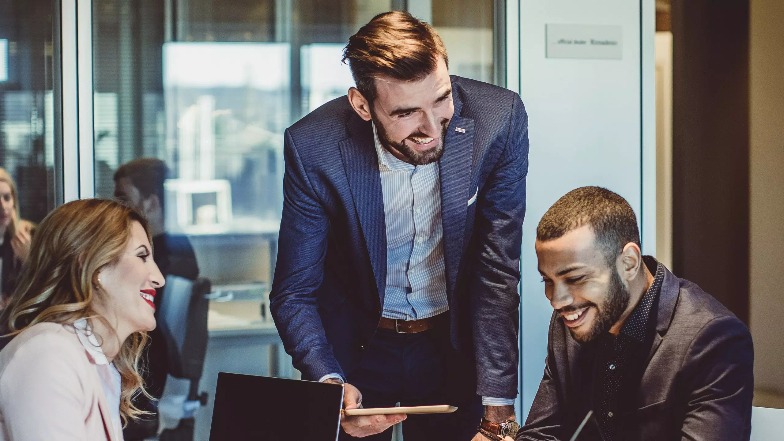 Como criar 'engajamento' no trabalho para incentivar o comprometimento em sua equipe