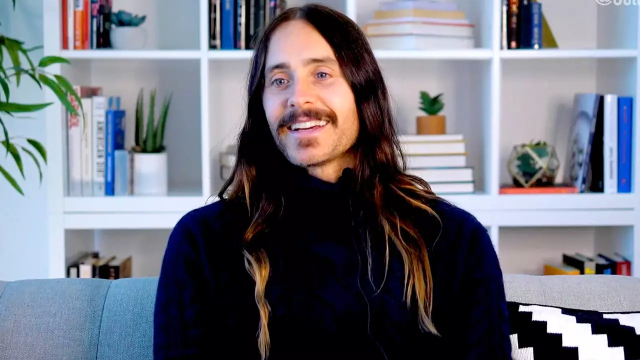 Comment faire pousser une moustache maintenant que Jared Leto et les hommes les plus stylés du monde la portent