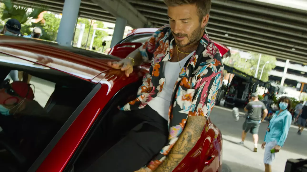 Ishati ya Hawai yambarwa mu 2021 nkuko David Beckham abikora