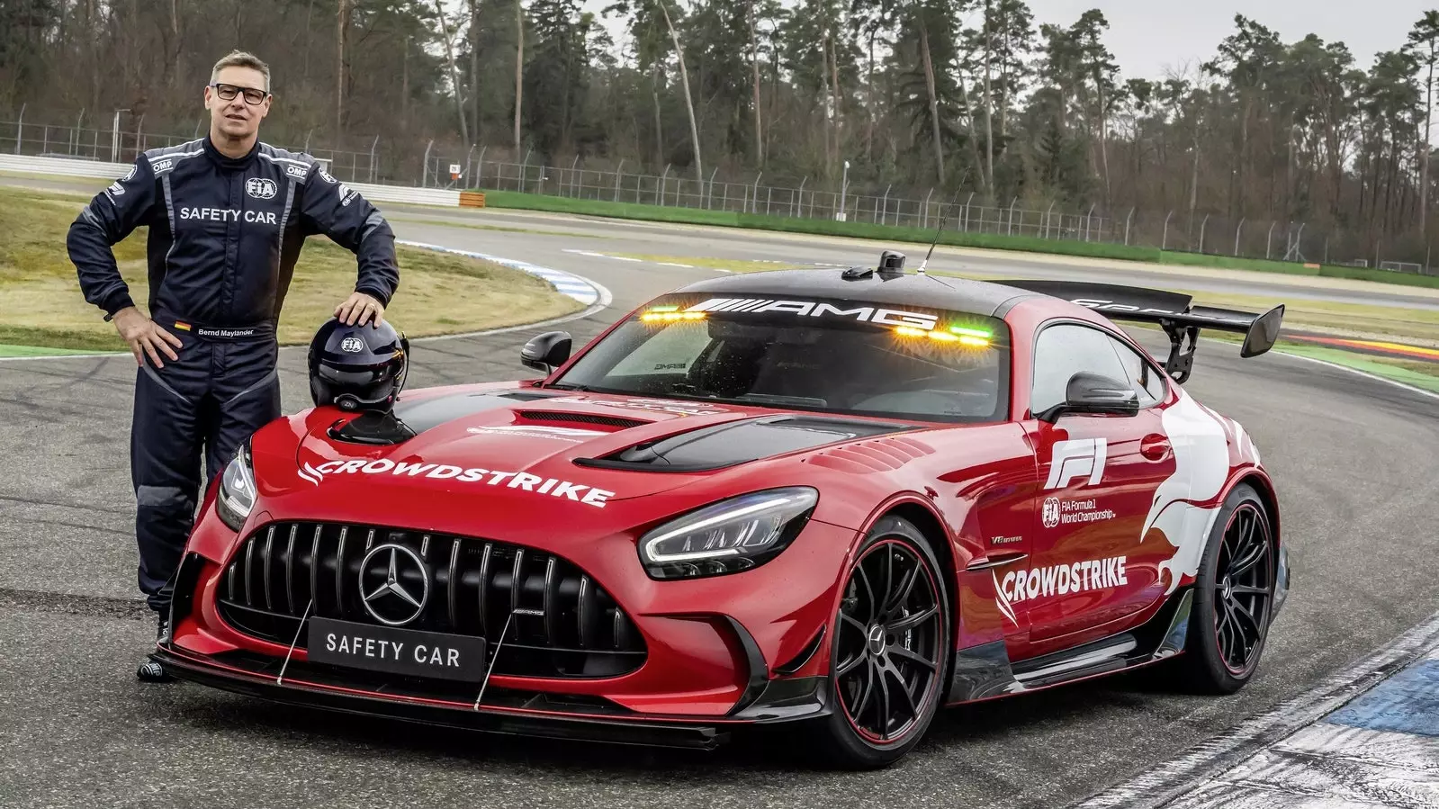 Sekureca Aŭto Mercedes AMG GT