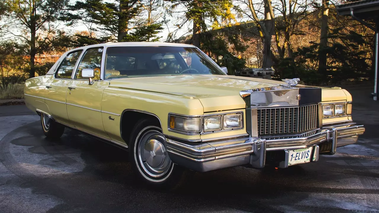 Elvis's Cadillac nyuam qhuav tau muag hauv London rau tus nqi tsis txaus ntseeg