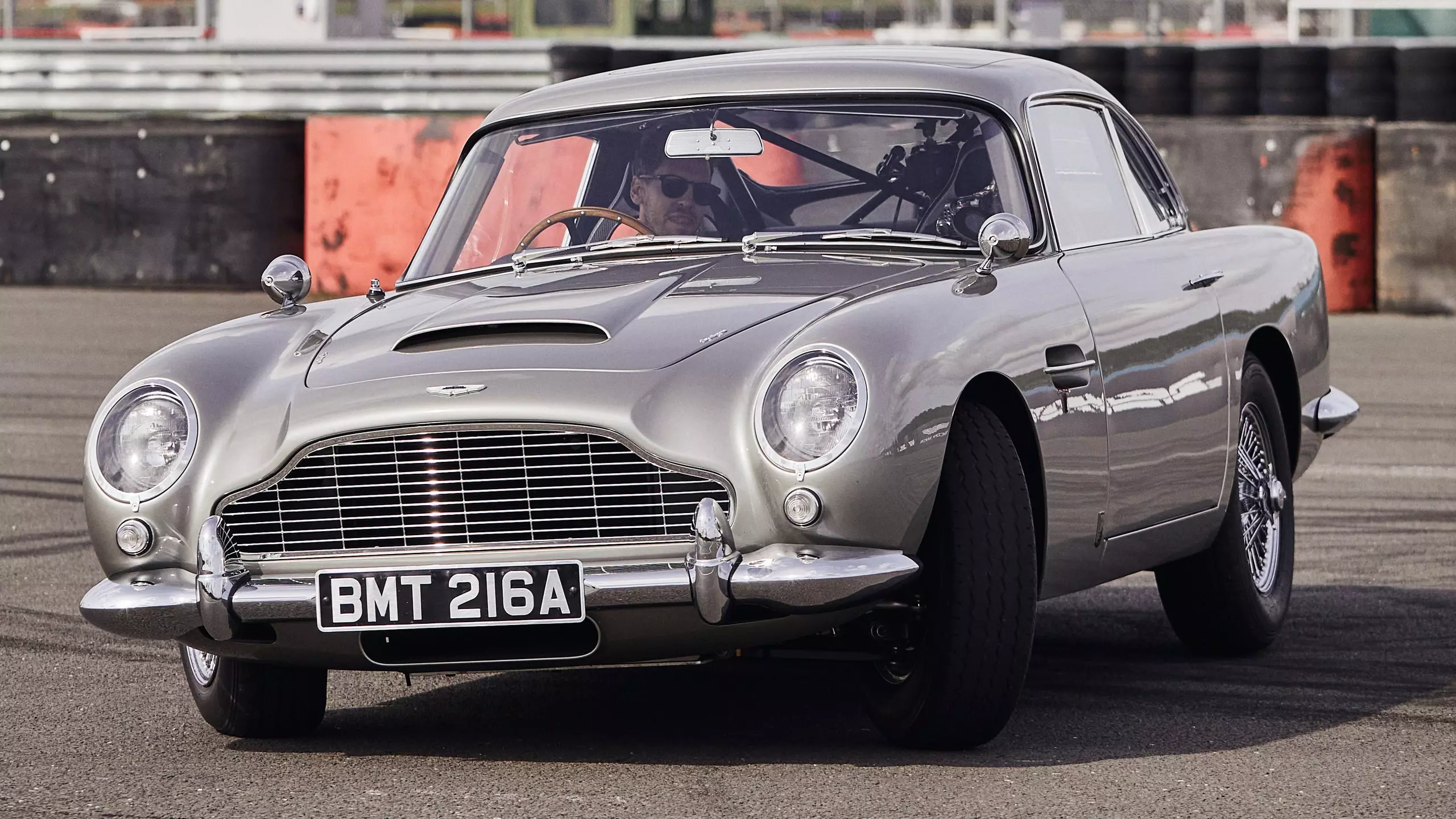 Aston Martin DB5 Vettel