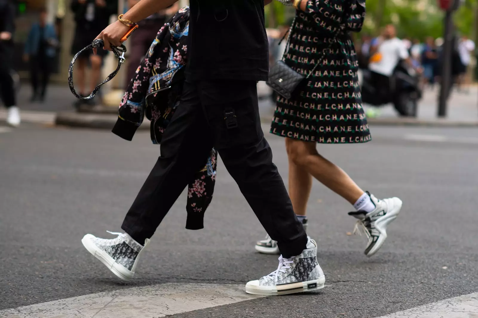 9 truke për t'u veshur si meshkujt më me stil të street style të Javës së Modës në Paris