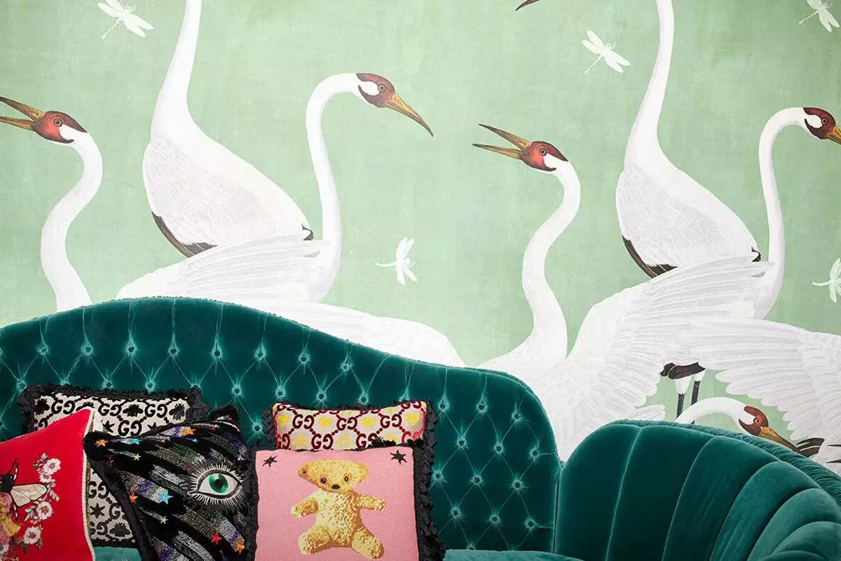 Gucci heron print wallpaper