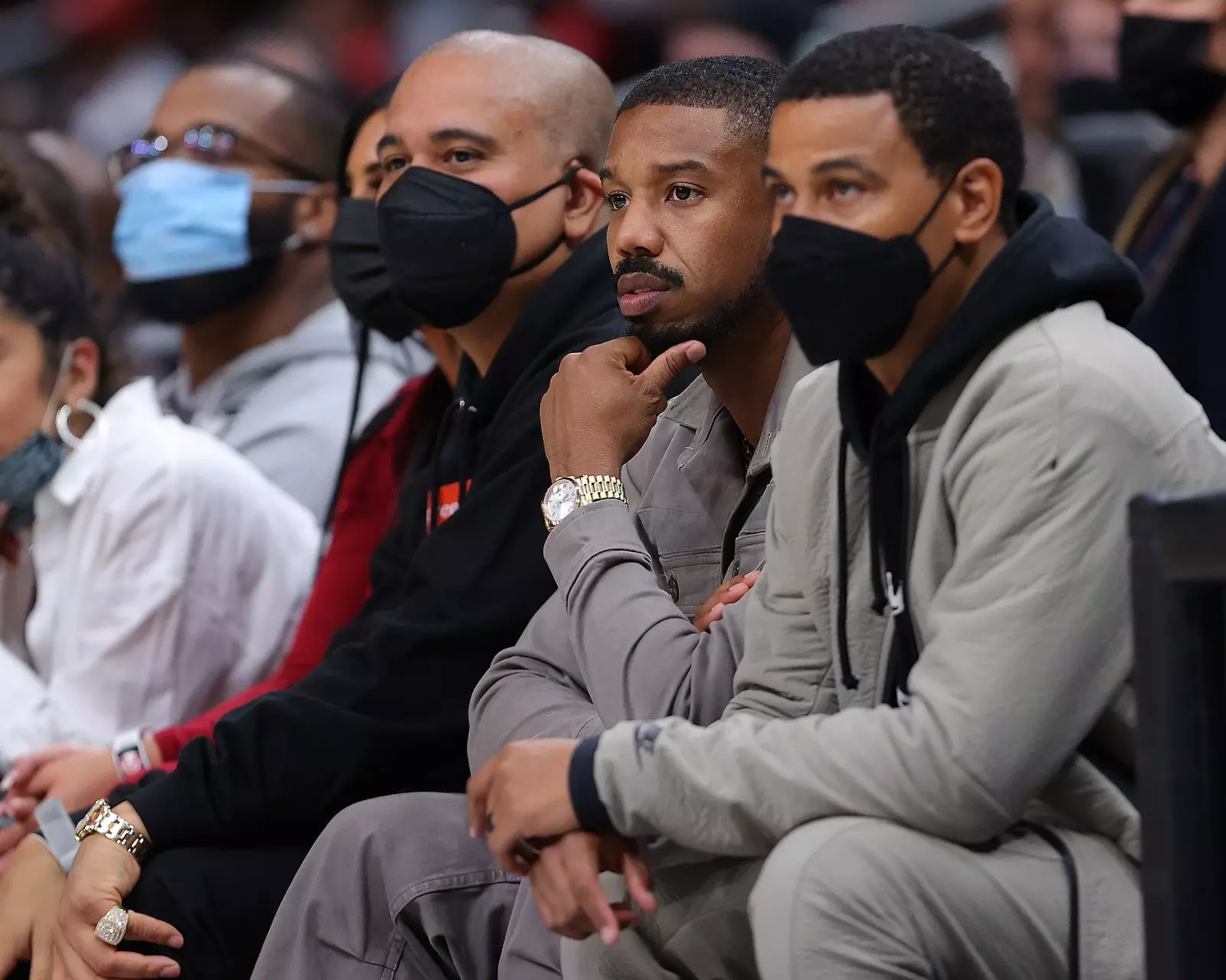 Michael B. Jordan in die konfrontasie tussen die Milwaukee Bucks en die Atlanta Hawks die afgelope 14 November.