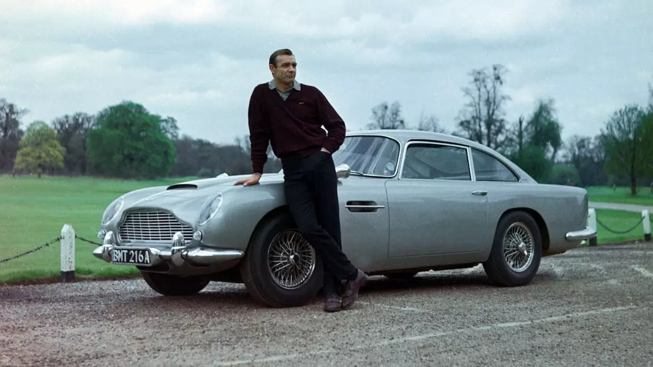 Aston Martin DB5: Goldfinger se lank vermiste motor is moontlik gevind