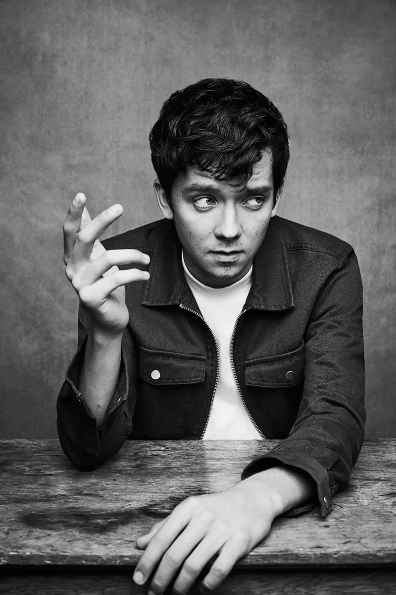 Asa Butterfield Seksikasvatus Netflix