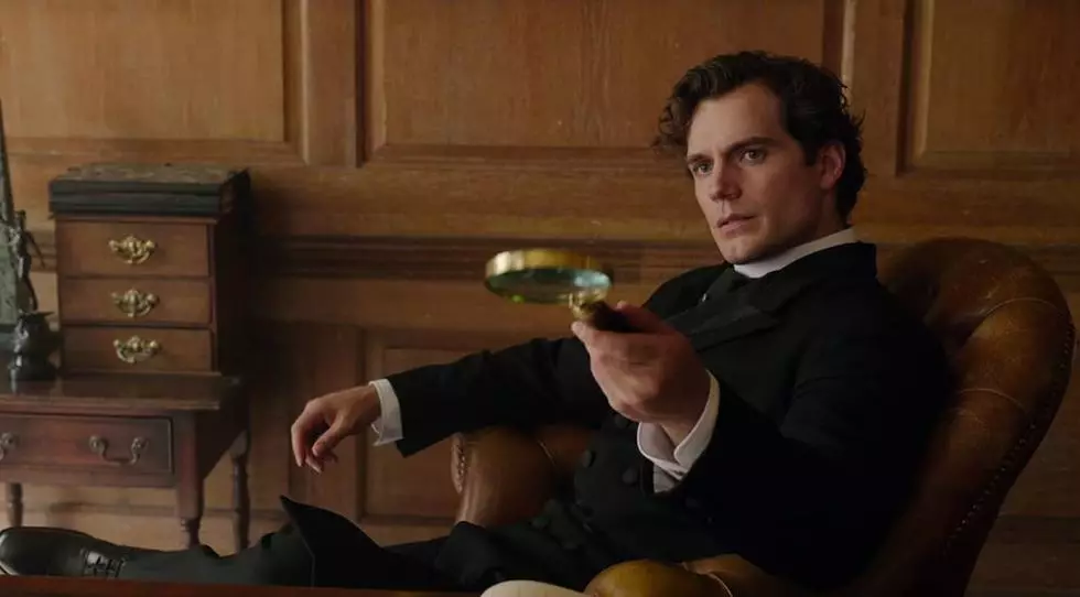 Unsa ka gwapo ni Henry Cavill sa Enola Holmes nganong ganahan kaayo mi sa iyang mga suit ug tricks sa Sherlock Holmes...