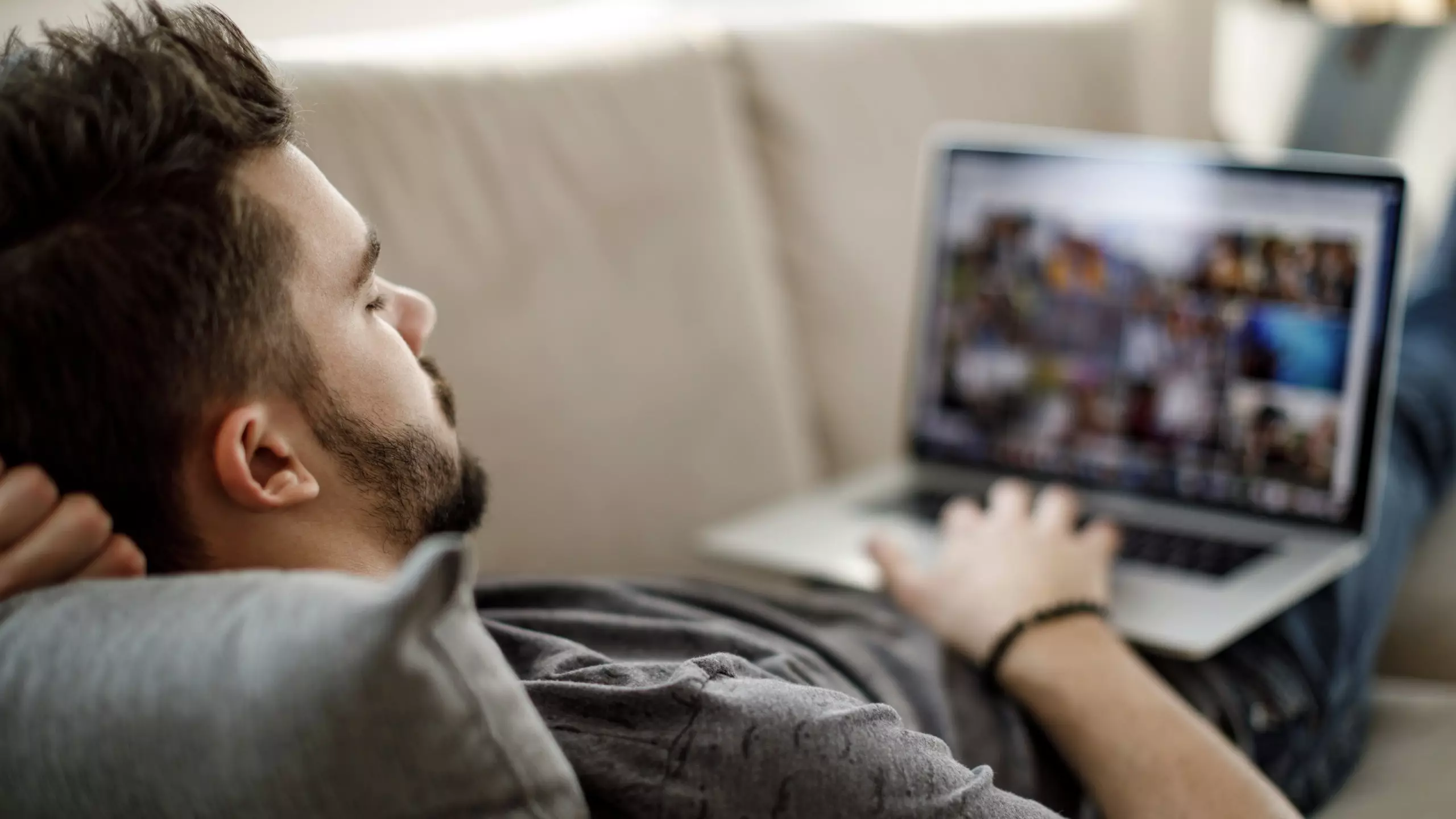 Série Netflix, jak dlouho trvá, než se rozhodnete, zda se vám líbí nebo ne? Mnohem méně, než si myslíte