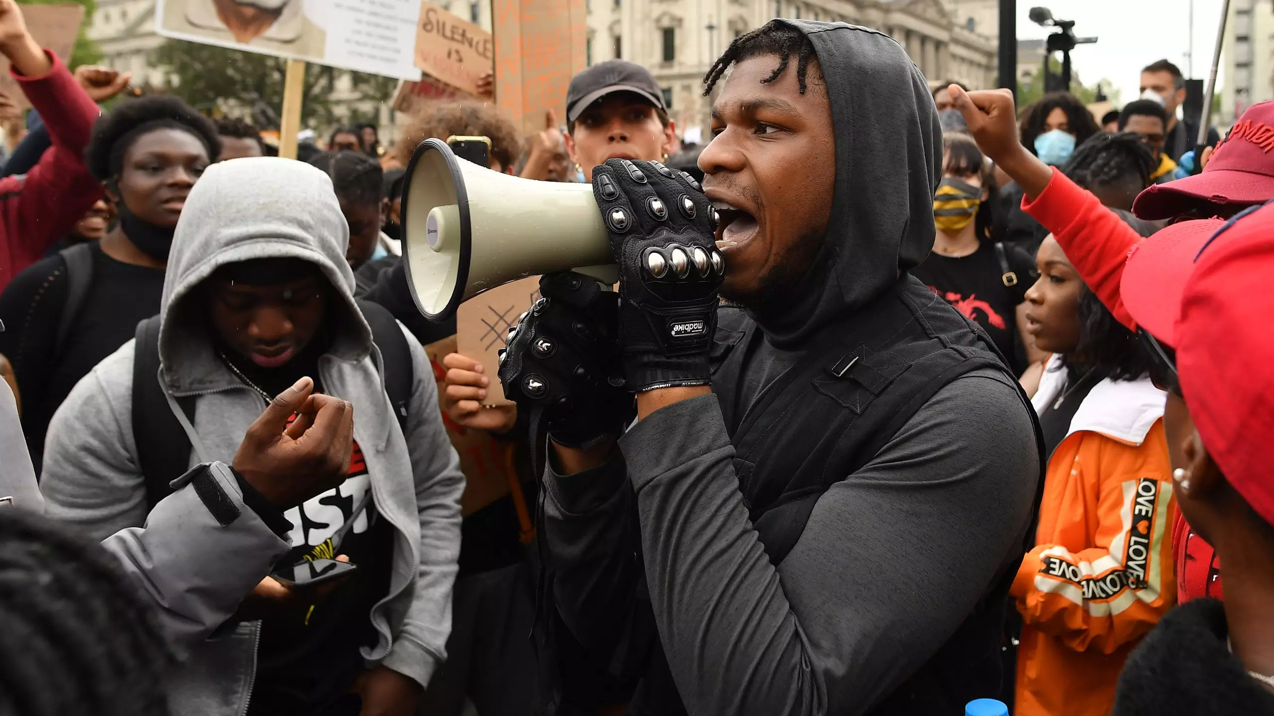 LONDON ENGLANTI KESÄKUU 03 Näyttelijä John Boyega puhuu yleisölle Black Lives Matter -protestin aikana Hyde Parkissa 3. kesäkuuta...