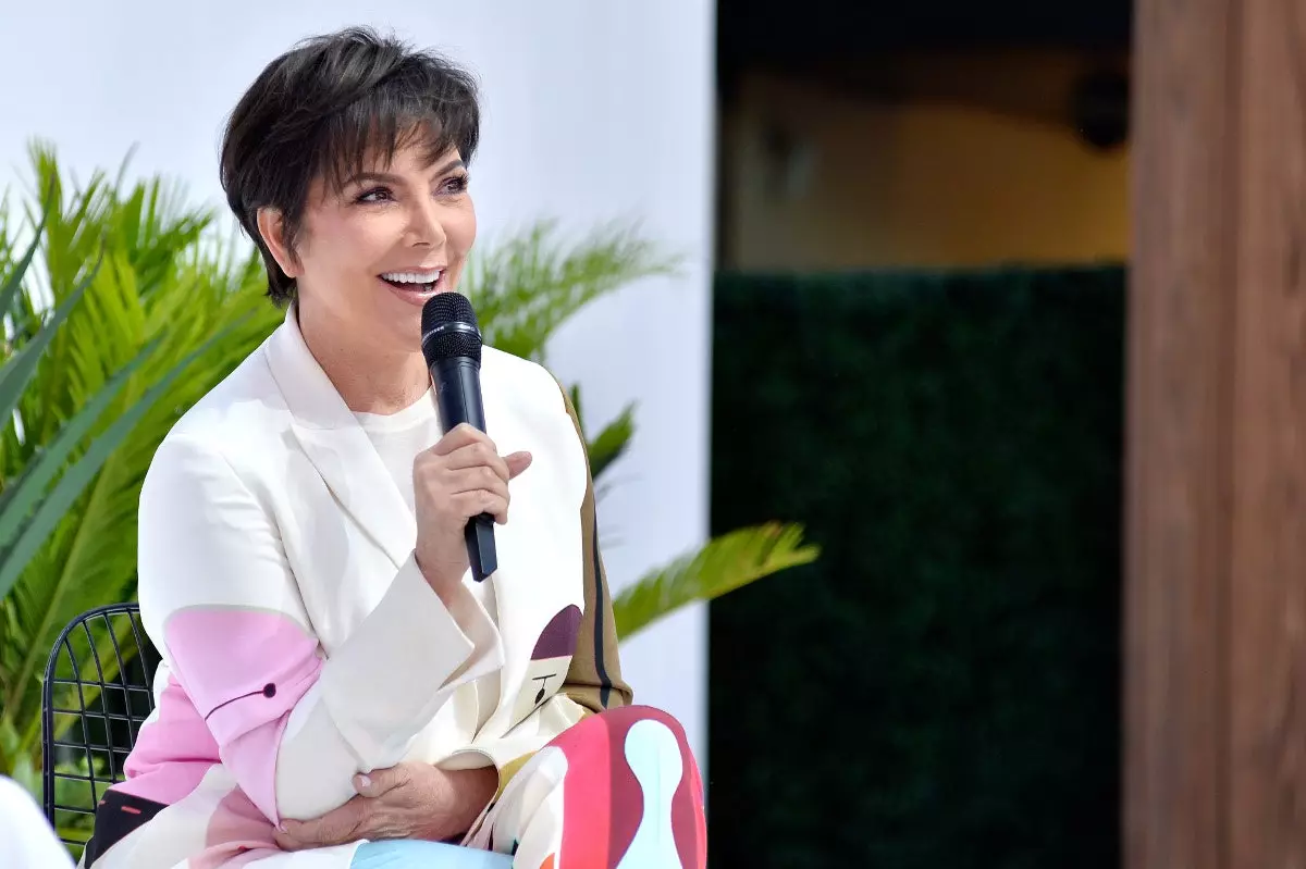 Kris Jenner na-akọwa ihe ịbụ nwanyị ọchụnta ego na-aga nke ọma pụtara.