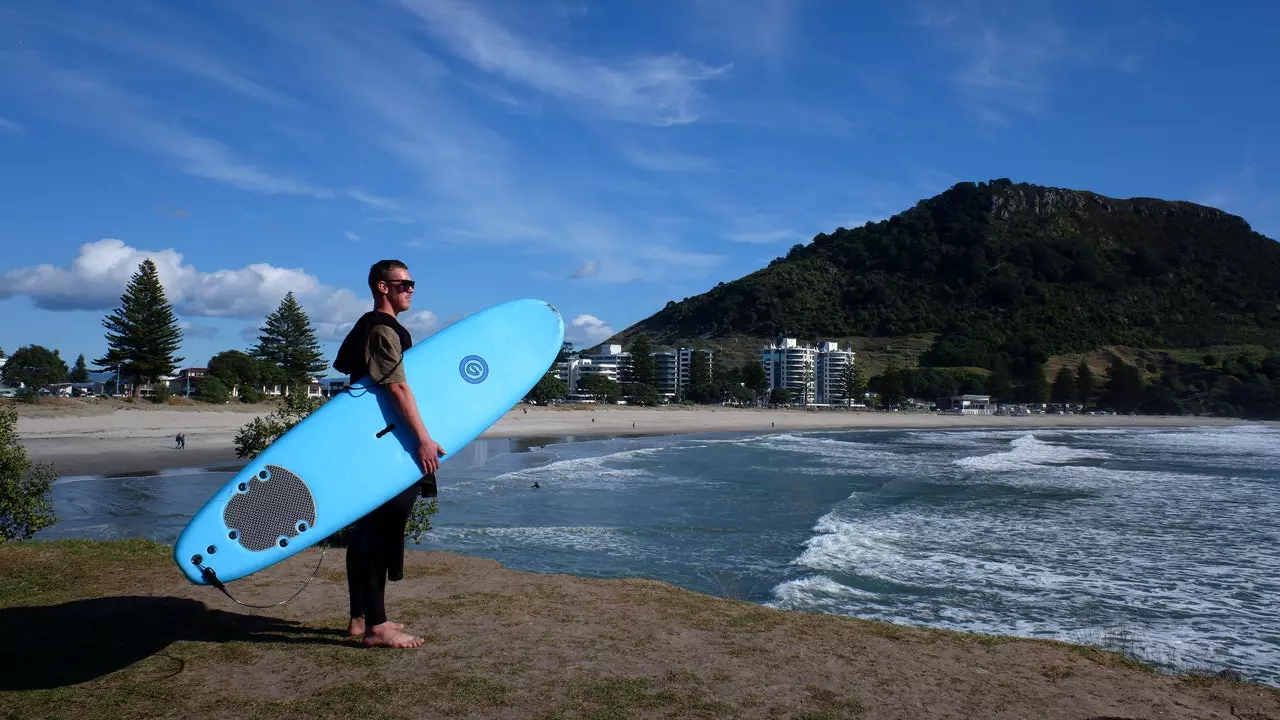 Sadaya anu anjeun peryogikeun pikeun surfing (ayeuna cuaca anu saé dimimitian)