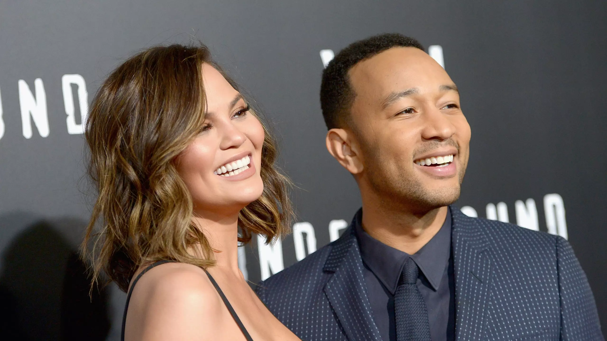 WESTWOOD CA 28. FEBRUAR Modell Chrissy Teigen og skuespillersangerutøvende produsent John Legend deltar på WGN Americas...